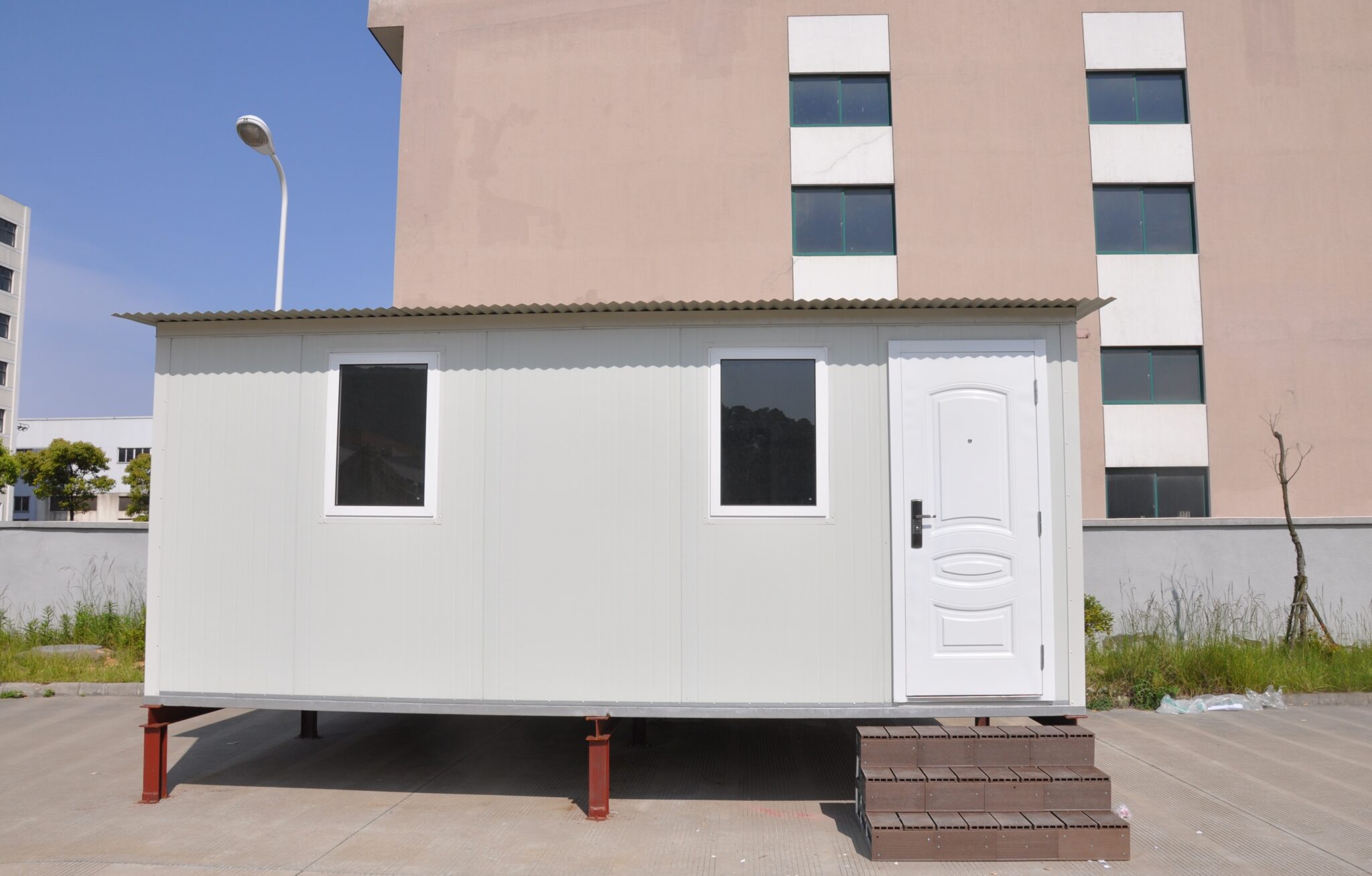 Innovative Foldable House - Deep Blue Home